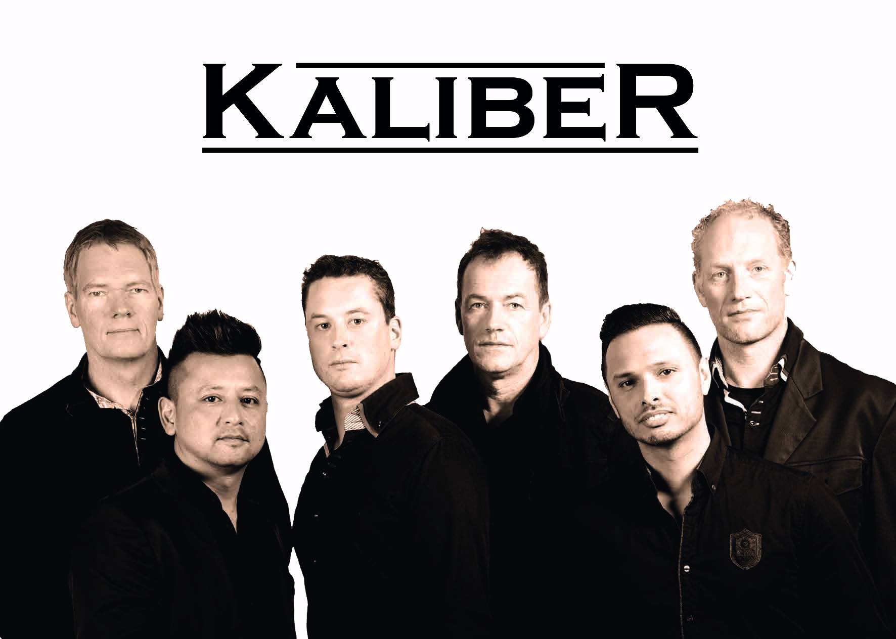 KalibeR speelt op terras De Tapperij in Ruurlo