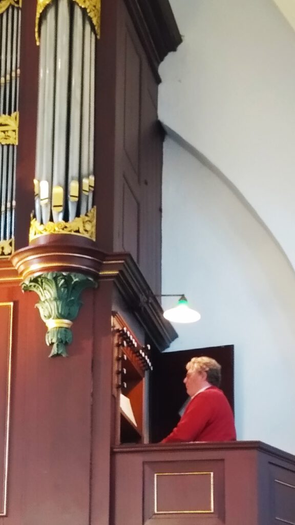 Gerard en Anneke Wesselink geven kort concert in de Dorpskerk