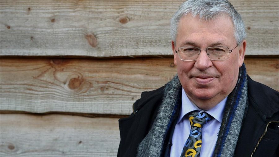 Schrijver Marinus van de Berg viert 75ste verjaardag met ode aan ...