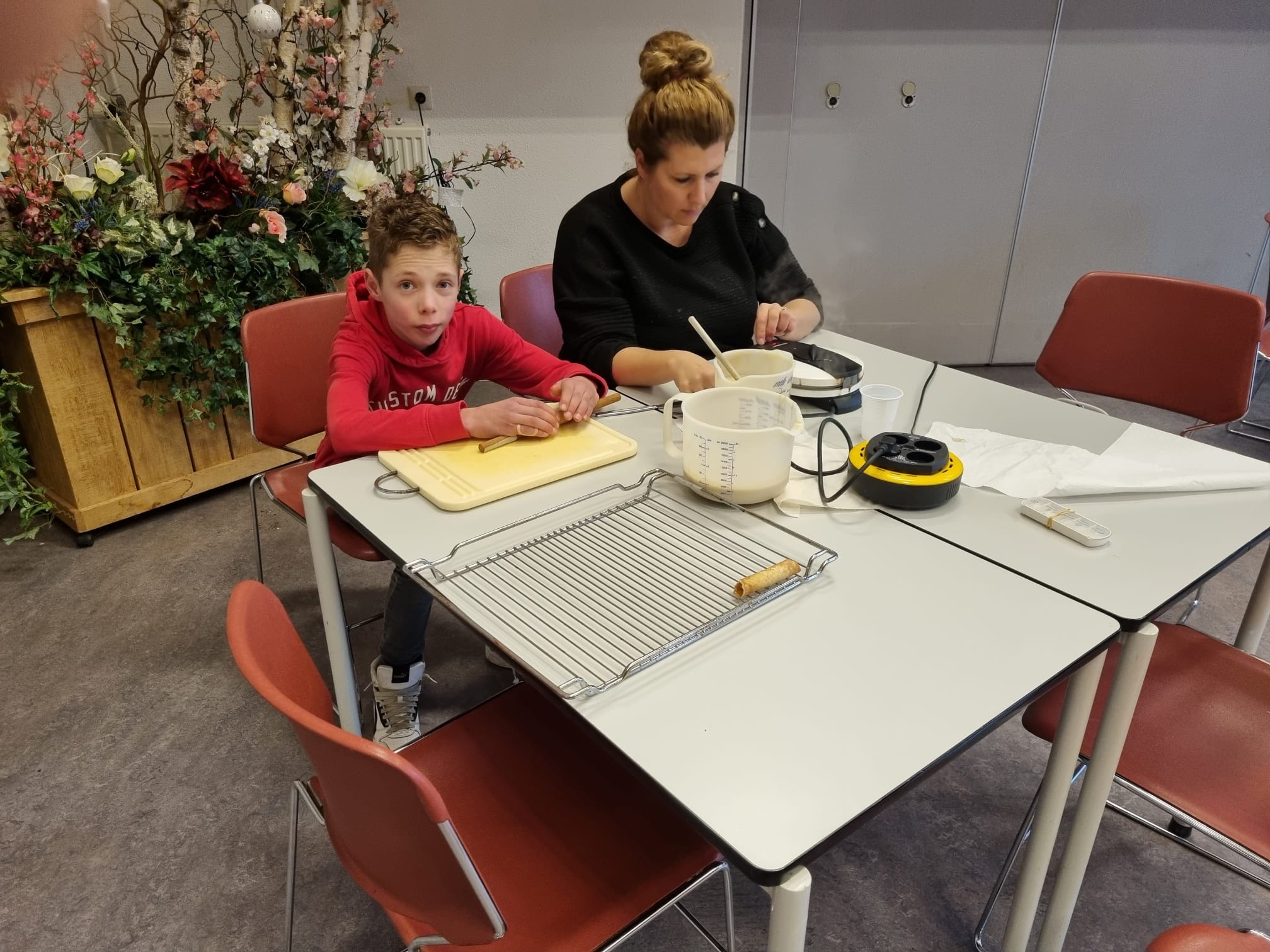 Jeugdclub Rekken bakt ruim 1.500 euro bij elkaar voor Wensambulance ...