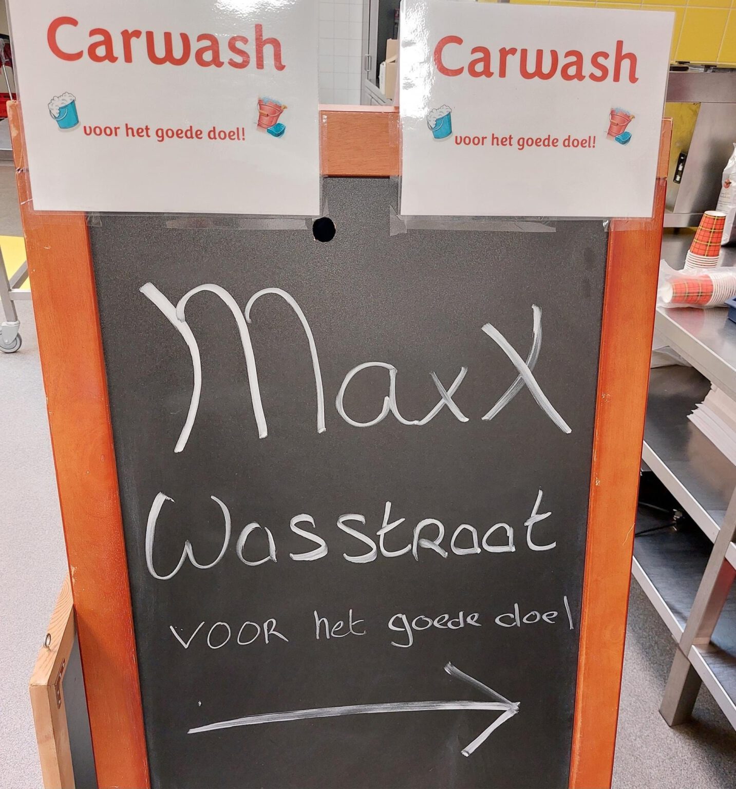 Wasstraat van MaxX onderwijs voor slachtoffers aardbeving