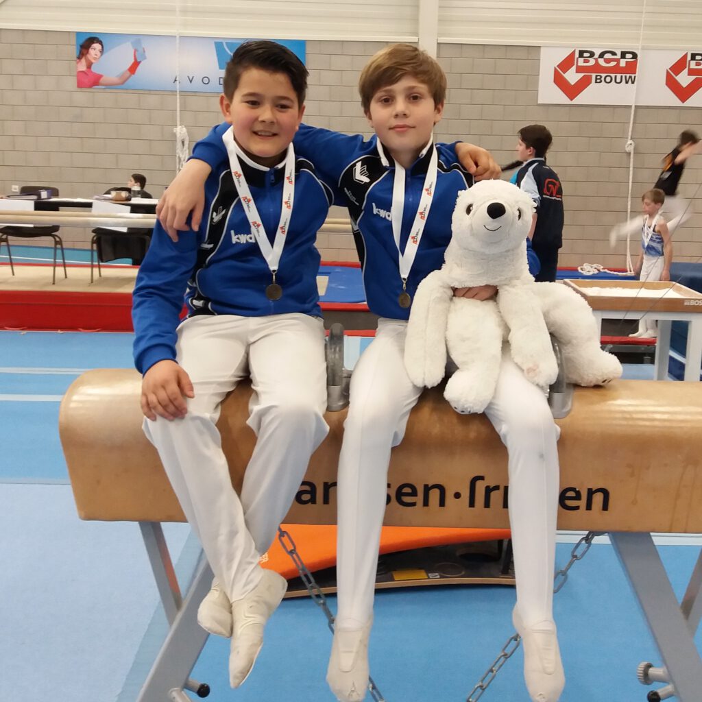Prima wedstrijd Odival turners Luka en Sjoerd