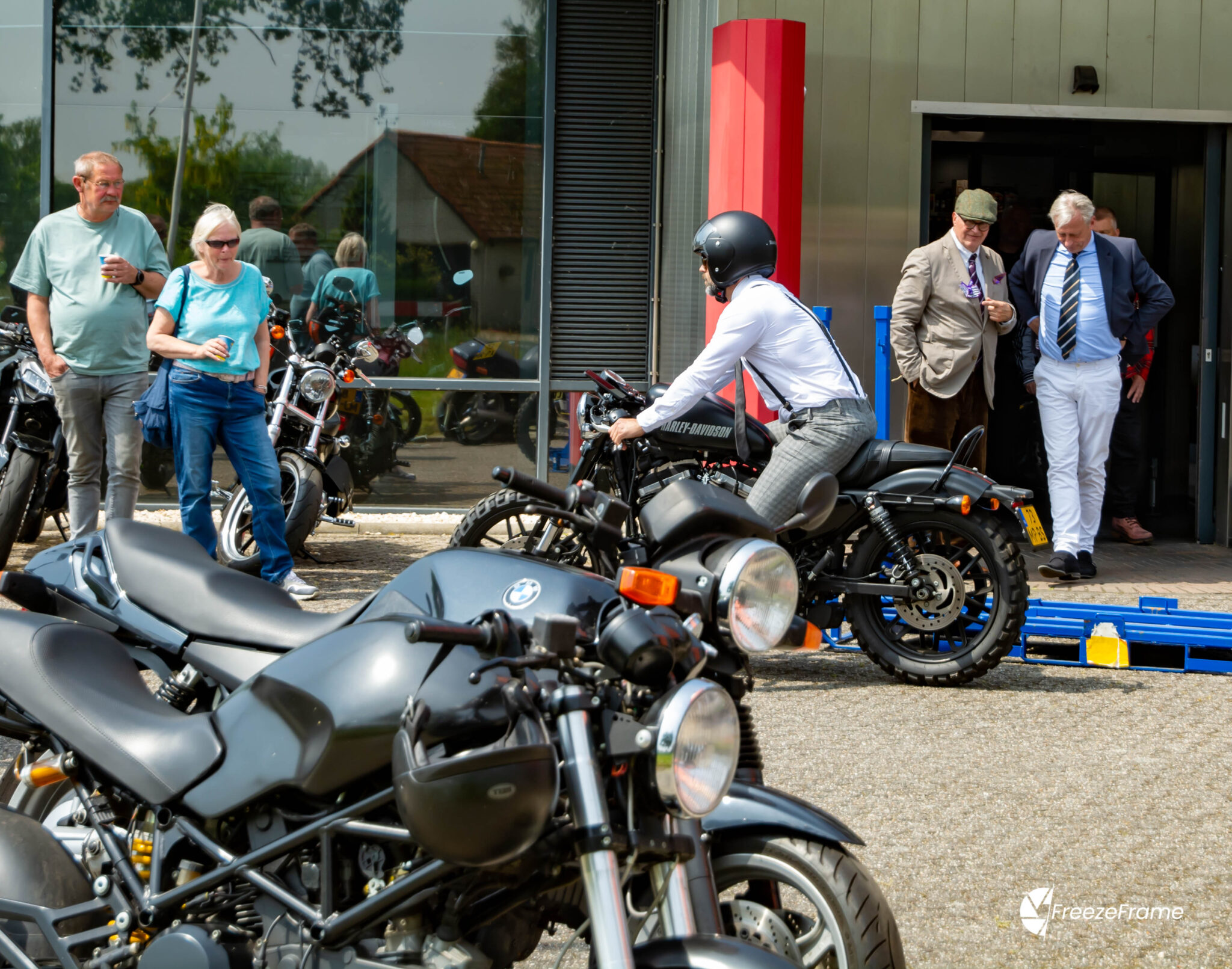 fotoreportage: Grote motor stoet trok zondag door Berkelland
