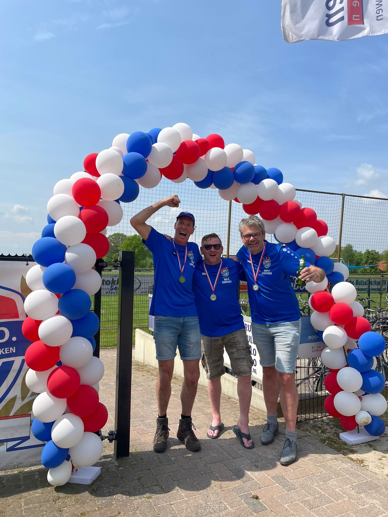 DEO 4 viert derde kampioenschap in 5 jaar tijd