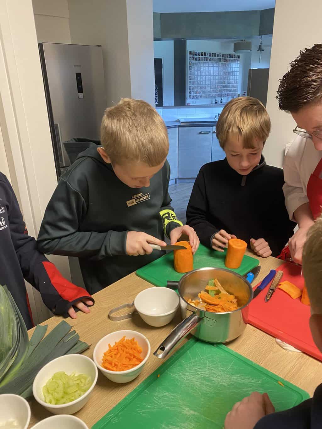 Bovenbouw basisschool Gelselaar leert koken