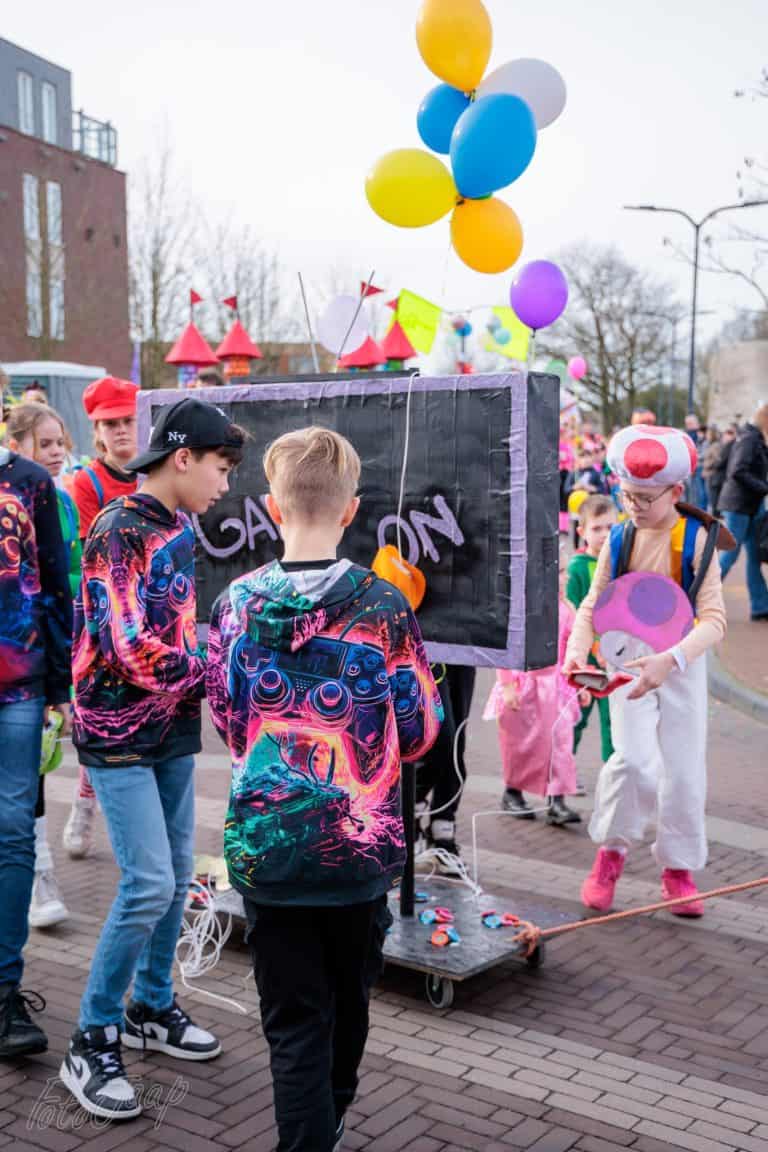 fotoreportage: Kinderoptocht NCG De Vlearmuze in Neede