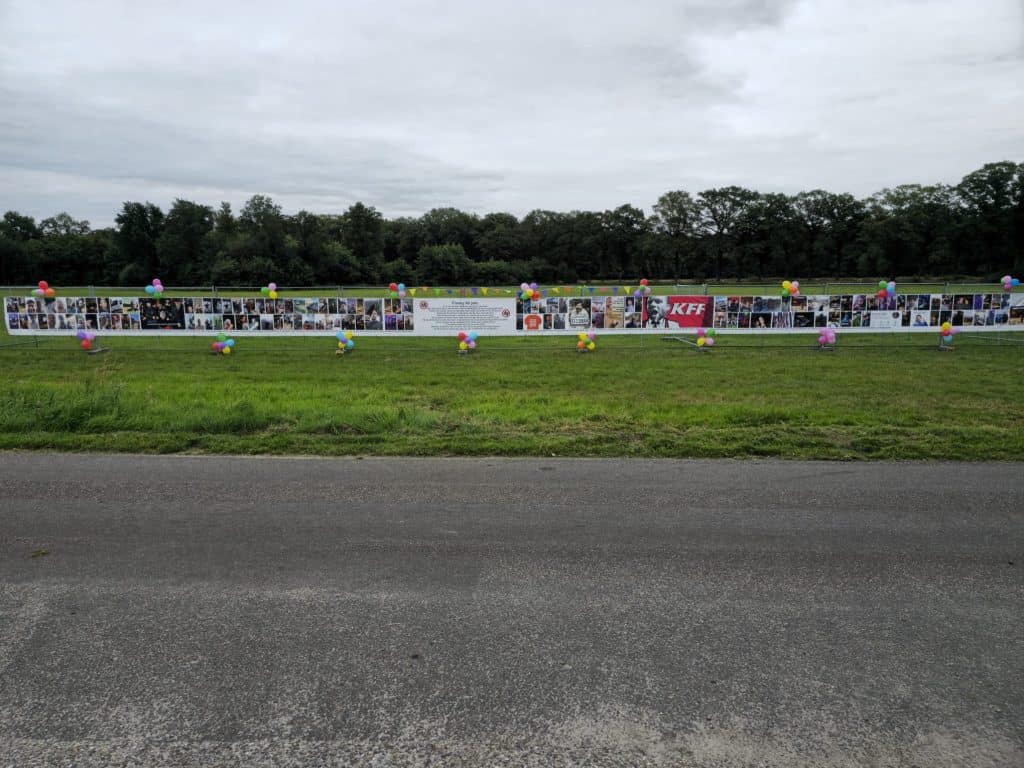 Wouter uit Gelselaar krijgt spandoek van 30 meter voor zijn 40ste ...