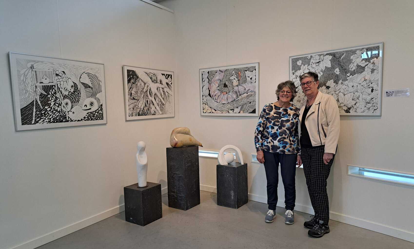Nell van de Looij exposeert beeldhouwwerken in steen & Marianne Appels ...